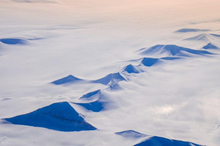 The Best Svalbard Snowmobile tours: Top Winter Adventures - Worldering ...